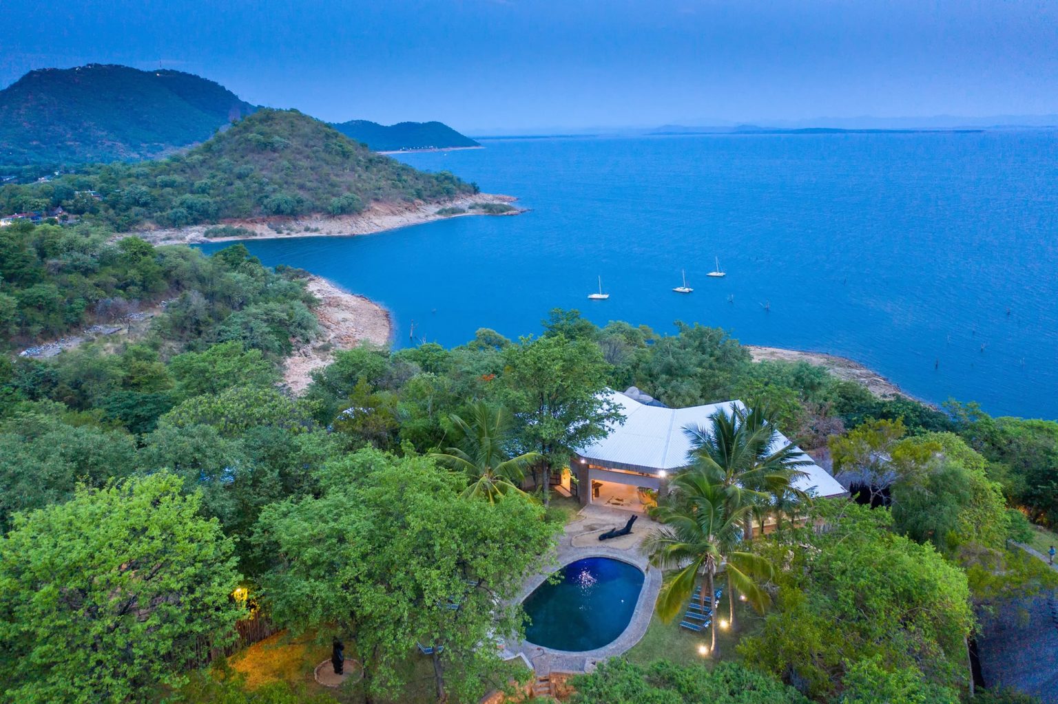 Mythical Kariba and Mighty Zambezi – Zimbabwe A World of Wonders